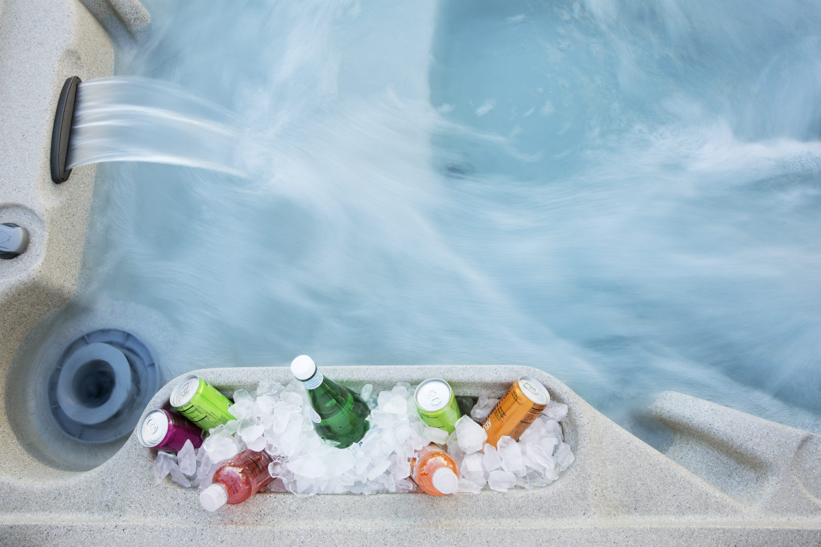 Where to Find the Best and Most Essential Spa Accessories